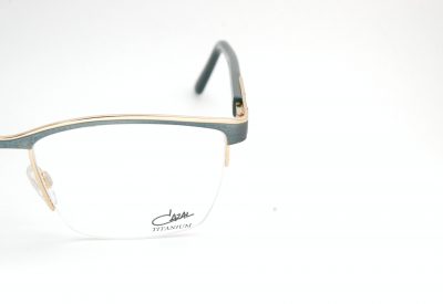 緑の煌めき Cazal 1230