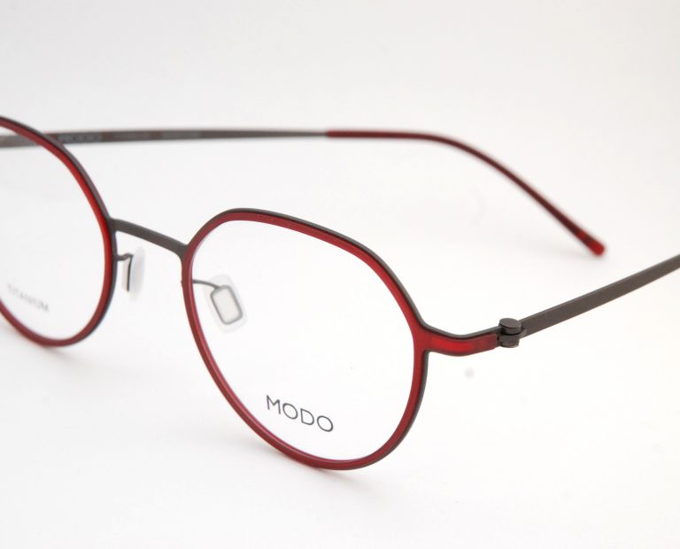 赤いクラウンパント MODO 4434