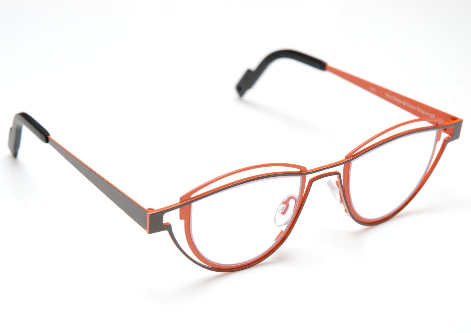 ブルーとオレンジ入荷 Theo Shape