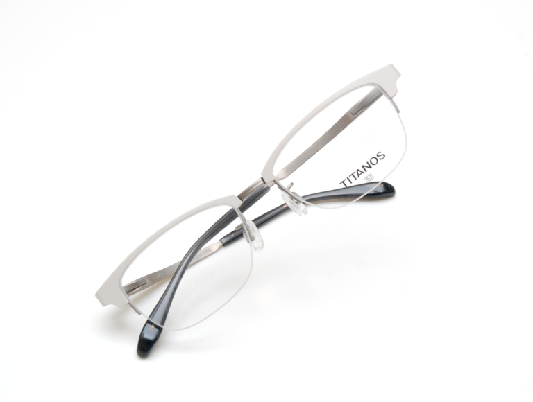 白いブロー Titanos T-1425