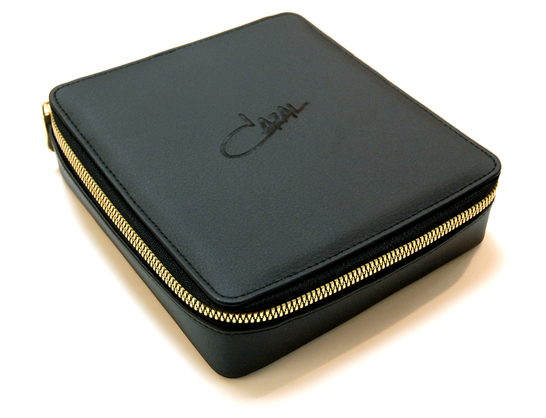 3本入るコレクションケース Cazal Collection Case